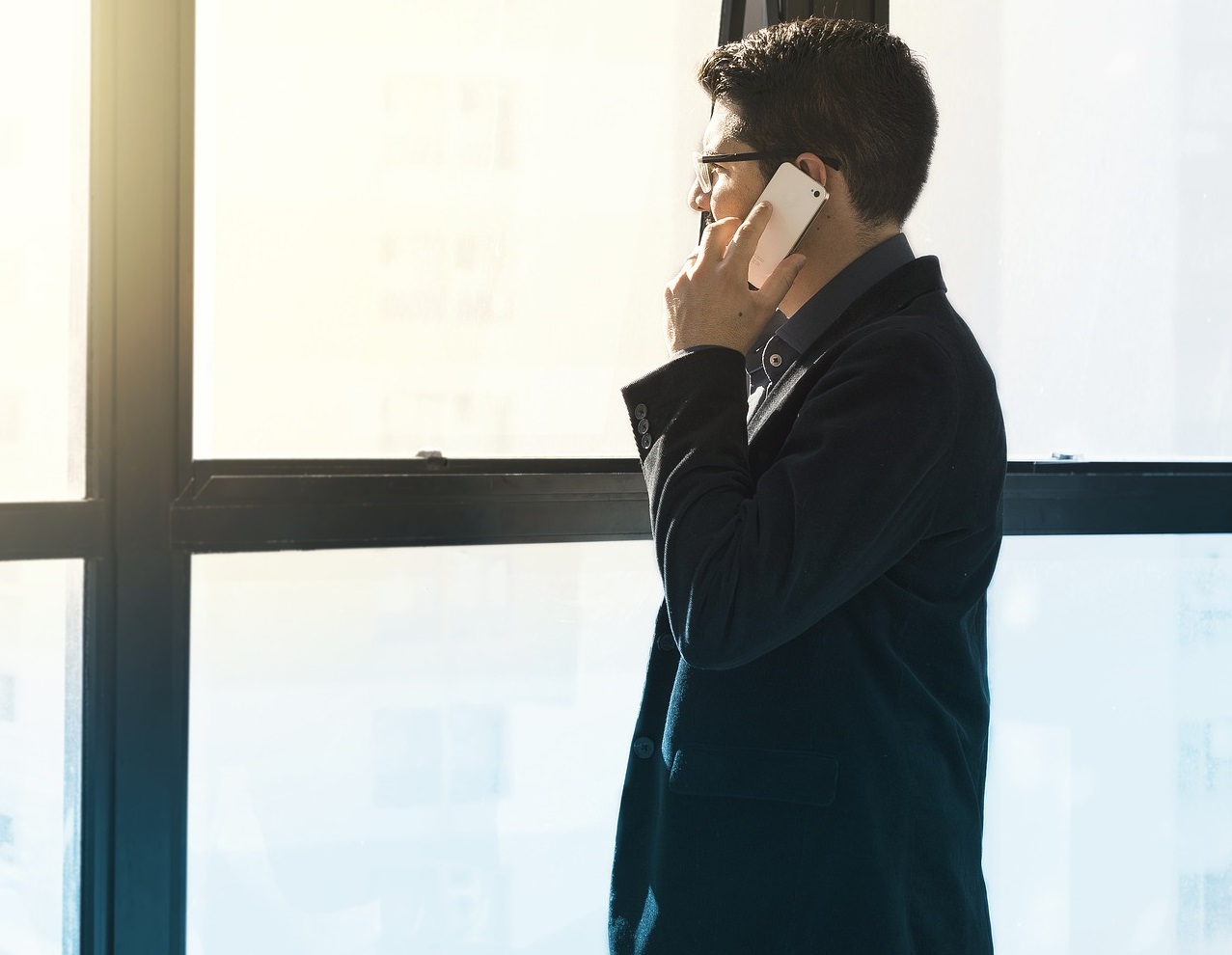 Call Center vs Contact Center. What’s The Difference Between Them?