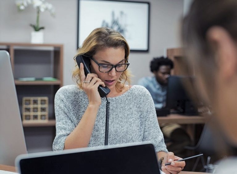 How to Get an Efficient Customer Service Department - KPI Connect Ltd.